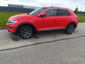 Red Volkswagen T-Roc 2018 in Ogre, with an engine capacity of 1.50 L and mileage of 134 thousand km for 14500 €, photo 7 on AUTOMOTO.COM.LV