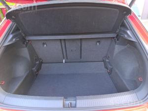 Red Volkswagen T-Roc 2018 in Ogre, with an engine capacity of 1.50 L and mileage of 134 thousand km for 14500 €, photo 10 on AUTOMOTO.COM.LV