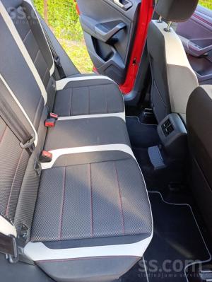 Red Volkswagen T-Roc 2018 in Ogre, with an engine capacity of 1.50 L and mileage of 134 thousand km for 14500 €, photo 14 on AUTOMOTO.COM.LV
