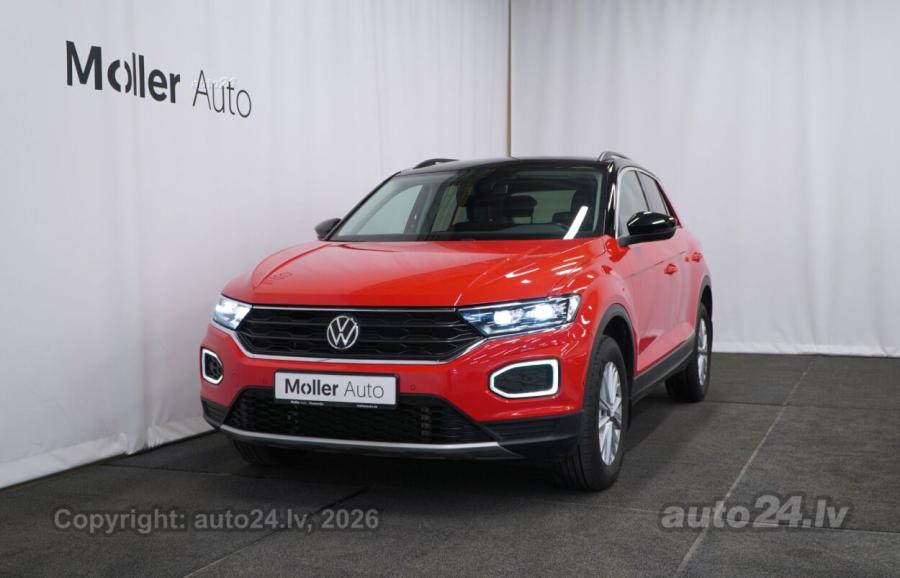 Sarkans Volkswagen T-Roc 2021 Tallina, ar dzinēja tilpumu 1.50 L un nobraukumu 29 tūkst. km par 22900 €, foto 2 vietnē AUTOMOTO.COM.LV
