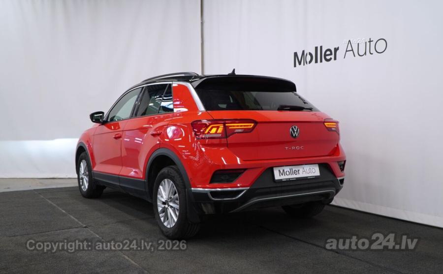 Sarkans Volkswagen T-Roc 2021 Tallina, ar dzinēja tilpumu 1.50 L un nobraukumu 29 tūkst. km par 22900 €, foto 3 vietnē AUTOMOTO.COM.LV