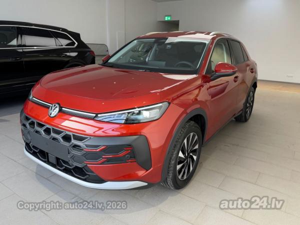 Sarkans Volkswagen T-Roc 2026 Viljandi, ar dzinēja tilpumu 1.50 L un nobraukumu 1 tūkst. km par 36990 €, foto 2 vietnē AUTOMOTO.COM.LV