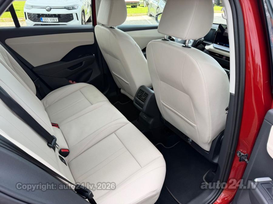 Sarkans Volkswagen T-Roc 2026 Viljandi, ar dzinēja tilpumu 1.50 L un nobraukumu 10 tūkst. km par 32500 €, foto 12 vietnē AUTOMOTO.COM.LV