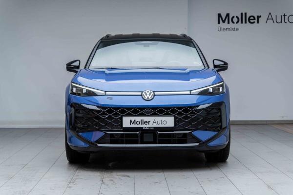 Volkswagen T-Roc 2026 Peetri, ar dzinēja tilpumu 1.50 L un nobraukumu 3 tūkst. km par 36900 €, foto 4 vietnē AUTOMOTO.COM.LV