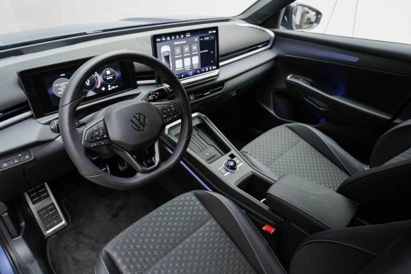 Volkswagen T-Roc 2026 Peetri, ar dzinēja tilpumu 1.50 L un nobraukumu 3 tūkst. km par 36900 €, foto 7 vietnē AUTOMOTO.COM.LV