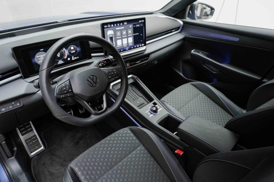 Volkswagen T-Roc 2026 Peetri, ar dzinēja tilpumu 1.50 L un nobraukumu 3 tūkst. km par 36900 €, foto 8 vietnē AUTOMOTO.COM.LV