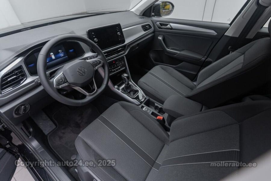 Volkswagen T-Roc 2025 Tallina, ar dzinēja tilpumu 1.50 L un nobraukumu 614 tūkst. km par 29150 €, foto 14 vietnē AUTOMOTO.COM.LV