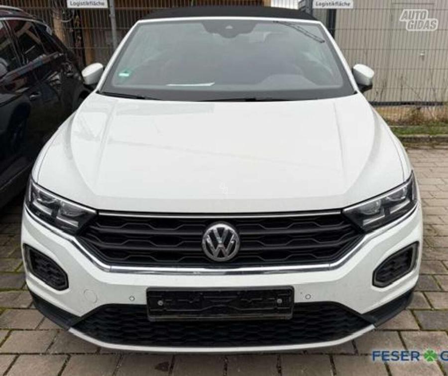 White Volkswagen T-Roc 2020 in Kaunas, with an engine capacity of 1.50 L and mileage of 79 thousand km for 25388 €, photo 3 on AUTOMOTO.COM.LV