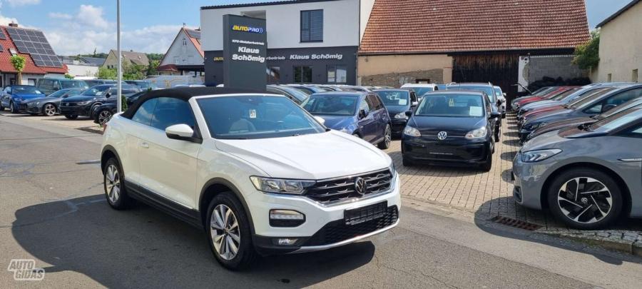White Volkswagen T-Roc 2021 in Kaunas, with an engine capacity of 1.50 L and mileage of 28 thousand km for 25480 €, photo 9 on AUTOMOTO.COM.LV