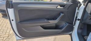 White Volkswagen T-Roc 2021 in Kaunas, with an engine capacity of 1.50 L and mileage of 28 thousand km for 25480 €, photo 12 on AUTOMOTO.COM.LV