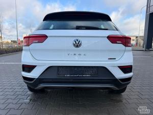 Balts Volkswagen T-Roc 2017 Viļņa, ar dzinēja tilpumu 2.00 L un nobraukumu 169 tūkst. km par 16850 €, foto 7 vietnē AUTOMOTO.COM.LV
