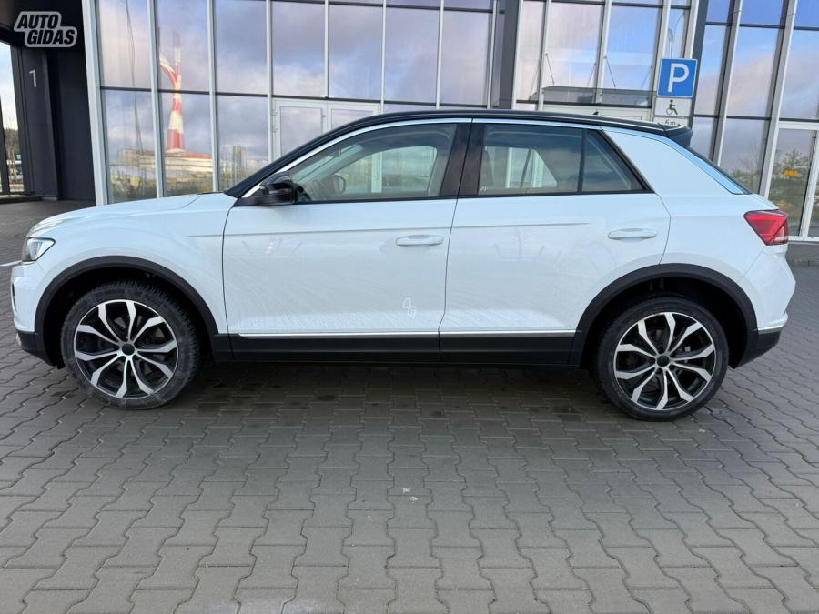 Balts Volkswagen T-Roc 2017 Viļņa, ar dzinēja tilpumu 2.00 L un nobraukumu 169 tūkst. km par 16850 €, foto 8 vietnē AUTOMOTO.COM.LV