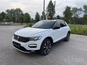Balts Volkswagen T-Roc 2018 Ogre, ar dzinēja tilpumu 2.00 L un nobraukumu 20 tūkst. km par 28700 €, foto 3 vietnē AUTOMOTO.COM.LV