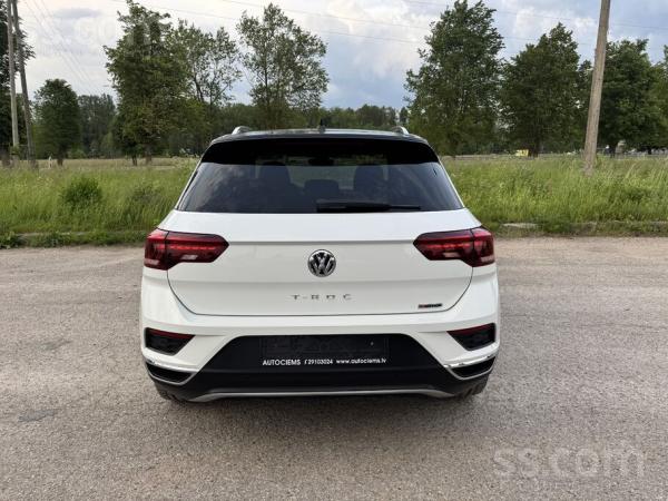 Balts Volkswagen T-Roc 2018 Ogre, ar dzinēja tilpumu 2.00 L un nobraukumu 20 tūkst. km par 16800 €, foto 8 vietnē AUTOMOTO.COM.LV