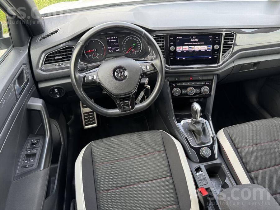 Balts Volkswagen T-Roc 2018 Ogre, ar dzinēja tilpumu 2.00 L un nobraukumu 20 tūkst. km par 28700 €, foto 12 vietnē AUTOMOTO.COM.LV