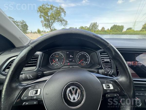 Balts Volkswagen T-Roc 2018 Liepāja, ar dzinēja tilpumu 1.00 L un nobraukumu 99 tūkst. km par 15500 €, foto 11 vietnē AUTOMOTO.COM.LV