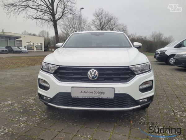 White Volkswagen T-Roc 2018 in Kaunas, with an engine capacity of 1.50 L and mileage of 76 thousand km for 21883 €, photo 2 on AUTOMOTO.COM.LV