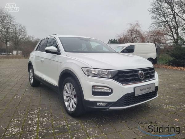 White Volkswagen T-Roc 2018 in Kaunas, with an engine capacity of 1.50 L and mileage of 76 thousand km for 21883 €, photo 3 on AUTOMOTO.COM.LV
