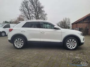 Balts Volkswagen T-Roc 2018 Kauņa, ar dzinēja tilpumu 1.50 L un nobraukumu 76 tūkst. km par 21883 €, foto 4 vietnē AUTOMOTO.COM.LV