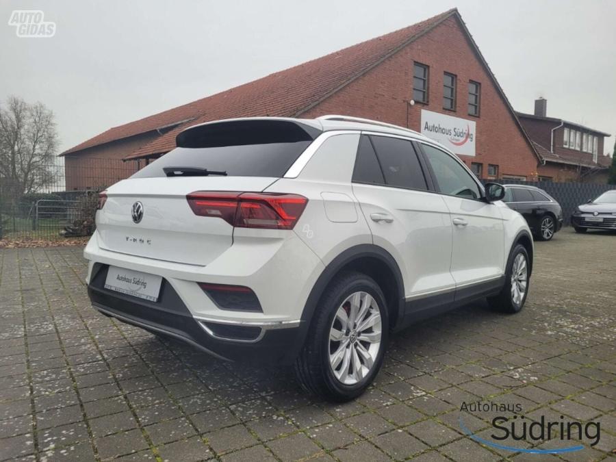 Balts Volkswagen T-Roc 2018 Kauņa, ar dzinēja tilpumu 1.50 L un nobraukumu 76 tūkst. km par 21883 €, foto 5 vietnē AUTOMOTO.COM.LV