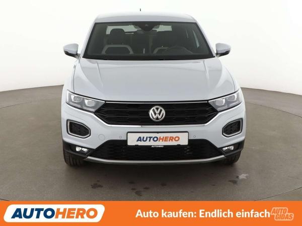 White Volkswagen T-Roc 2018 in Kaunas, with an engine capacity of 1.50 L and mileage of 36 thousand km for 25830 €, photo 9 on AUTOMOTO.COM.LV