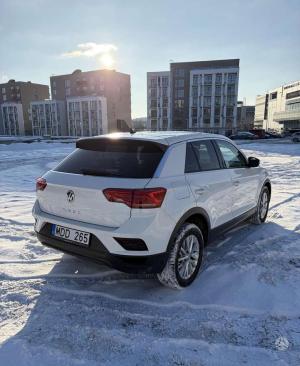 Balts Volkswagen T-Roc 2018 Viļņa, ar dzinēja tilpumu 1.00 L un nobraukumu 113 tūkst. km par 12000 €, foto 5 vietnē AUTOMOTO.COM.LV