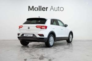 White Volkswagen T-Roc 2018 in Vilnius, with an engine capacity of 1.00 L and mileage of 113 thousand km for 13000 €, photo 3 on AUTOMOTO.COM.LV