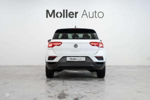 White Volkswagen T-Roc 2018 in Vilnius, with an engine capacity of 1.00 L and mileage of 113 thousand km for 13000 €, photo 6 on AUTOMOTO.COM.LV