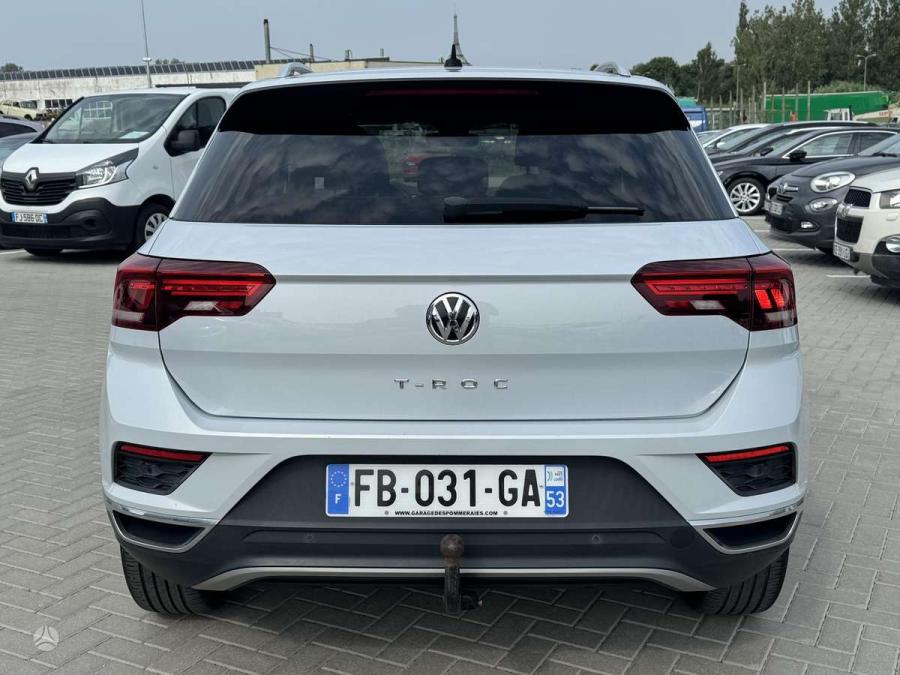 Balts Volkswagen T-Roc 2018 Tauragė, ar dzinēja tilpumu 1.60 L un nobraukumu 148 tūkst. km par 12999 €, foto 6 vietnē AUTOMOTO.COM.LV