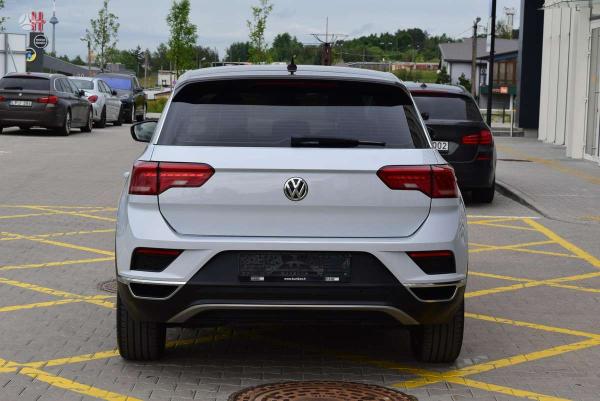 Balts Volkswagen T-Roc 2018 Viļņa, ar dzinēja tilpumu 1.97 L un nobraukumu 198 tūkst. km par 12950 €, foto 5 vietnē AUTOMOTO.COM.LV