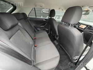 White Volkswagen T-Roc 2018 in Riga, with an engine capacity of 1.60 L and mileage of 179 thousand km for 14900 €, photo 14 on AUTOMOTO.COM.LV