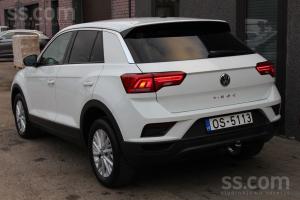 White Volkswagen T-Roc 2018 in Riga, with an engine capacity of 1.60 L and mileage of 179 thousand km for 13500 €, photo 5 on AUTOMOTO.COM.LV