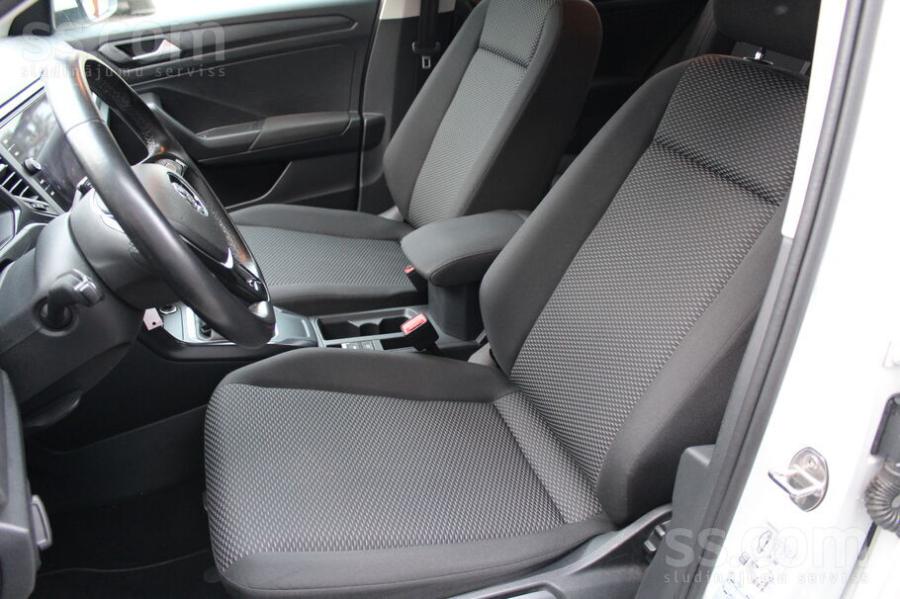 White Volkswagen T-Roc 2018 in Riga, with an engine capacity of 1.60 L and mileage of 179 thousand km for 13500 €, photo 11 on AUTOMOTO.COM.LV