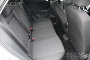 White Volkswagen T-Roc 2018 in Riga, with an engine capacity of 1.60 L and mileage of 179 thousand km for 13500 €, photo 16 on AUTOMOTO.COM.LV