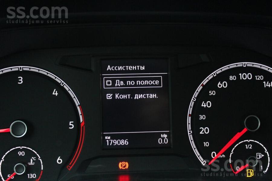 White Volkswagen T-Roc 2018 in Riga, with an engine capacity of 1.60 L and mileage of 179 thousand km for 13500 €, photo 19 on AUTOMOTO.COM.LV