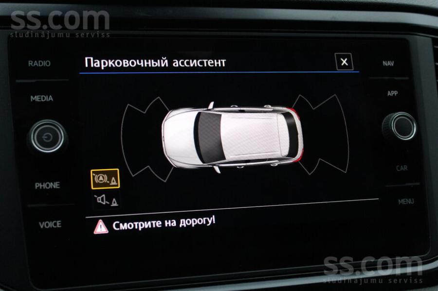 White Volkswagen T-Roc 2018 in Riga, with an engine capacity of 1.60 L and mileage of 179 thousand km for 13500 €, photo 23 on AUTOMOTO.COM.LV