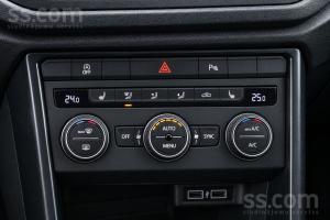 White Volkswagen T-Roc 2018 in Riga, with an engine capacity of 1.60 L and mileage of 179 thousand km for 13500 €, photo 24 on AUTOMOTO.COM.LV