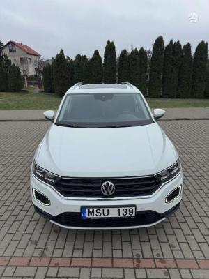 White Volkswagen T-Roc 2019 in Kaunas, with an engine capacity of 1.50 L and mileage of 257 thousand km for 15200 €, photo 4 on AUTOMOTO.COM.LV