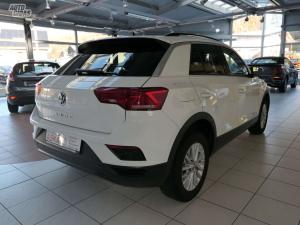 White Volkswagen T-Roc 2019 in Kaunas, with an engine capacity of 1.00 L and mileage of 34 thousand km for 22287 €, photo 5 on AUTOMOTO.COM.LV