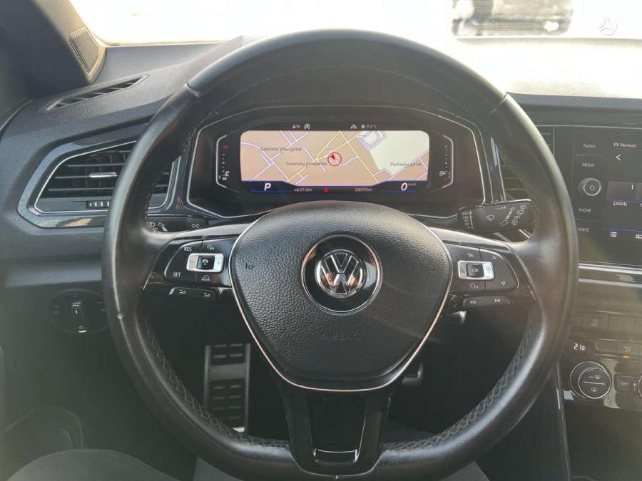 White Volkswagen T-Roc 2019 in Kaunas, with an engine capacity of 2.00 L and mileage of 204 thousand km for 16300 €, photo 14 on AUTOMOTO.COM.LV