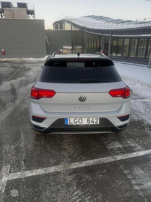 Balts Volkswagen T-Roc 2019 Viļņa, ar dzinēja tilpumu 1.50 L un nobraukumu 115 tūkst. km par 17600 €, foto 3 vietnē AUTOMOTO.COM.LV