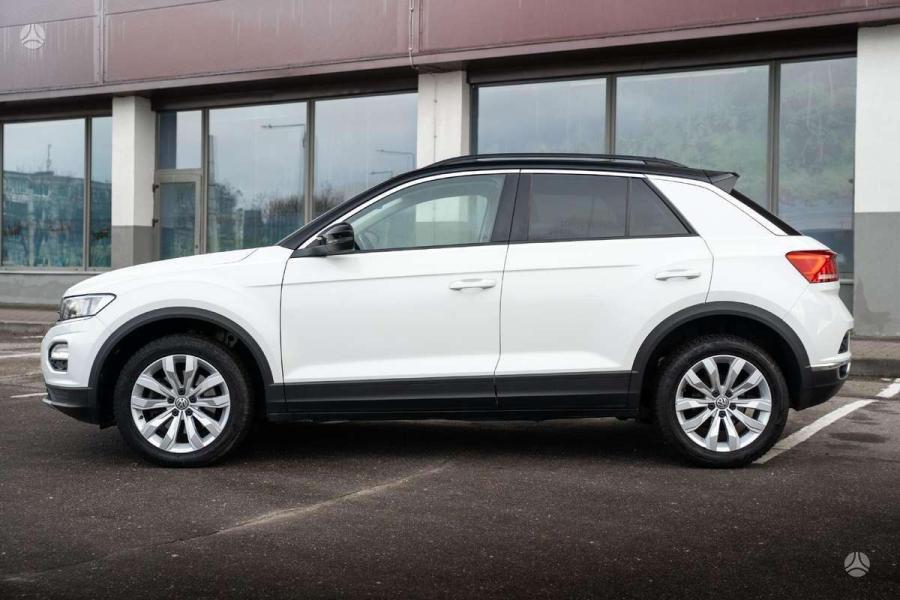 Balts Volkswagen T-Roc 2019 Viļņa, ar dzinēja tilpumu 2.00 L un nobraukumu 85 tūkst. km par 18500 €, foto 2 vietnē AUTOMOTO.COM.LV