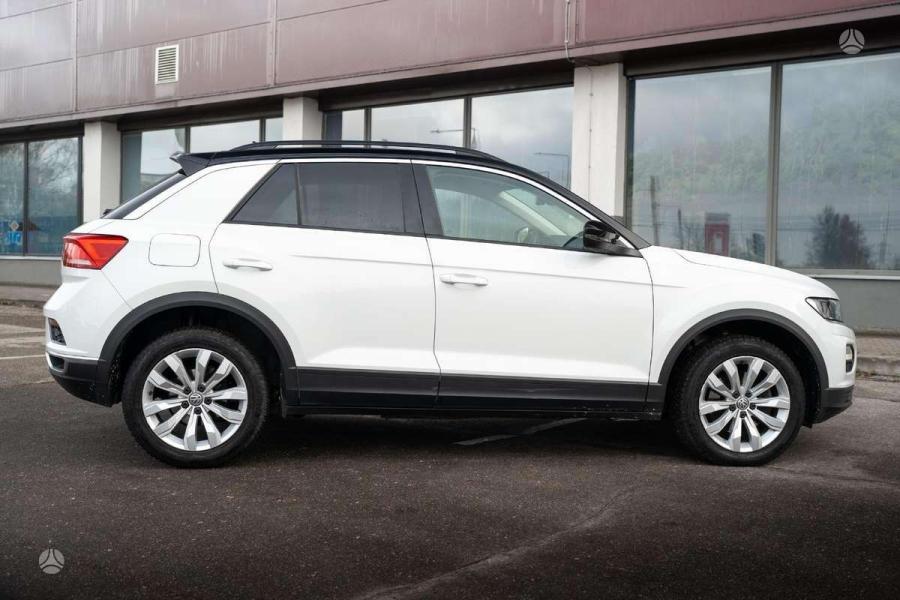 Balts Volkswagen T-Roc 2019 Viļņa, ar dzinēja tilpumu 2.00 L un nobraukumu 85 tūkst. km par 18500 €, foto 5 vietnē AUTOMOTO.COM.LV