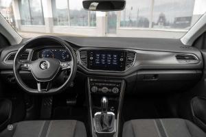Balts Volkswagen T-Roc 2019 Viļņa, ar dzinēja tilpumu 2.00 L un nobraukumu 85 tūkst. km par 18500 €, foto 12 vietnē AUTOMOTO.COM.LV