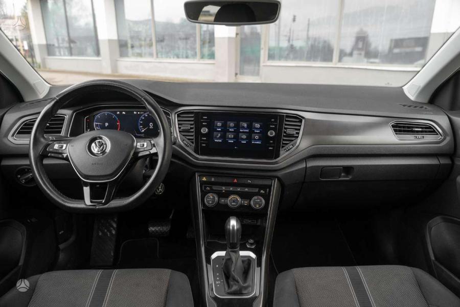 Balts Volkswagen T-Roc 2019 Viļņa, ar dzinēja tilpumu 2.00 L un nobraukumu 85 tūkst. km par 18500 €, foto 12 vietnē AUTOMOTO.COM.LV