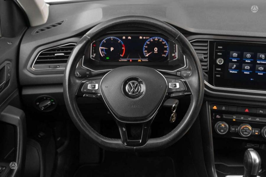 Balts Volkswagen T-Roc 2019 Viļņa, ar dzinēja tilpumu 2.00 L un nobraukumu 85 tūkst. km par 18500 €, foto 13 vietnē AUTOMOTO.COM.LV