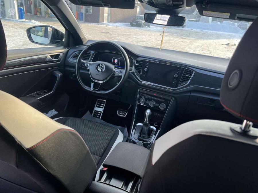 White Volkswagen T-Roc 2019 in Kaunas, with an engine capacity of 2.00 L and mileage of 200 thousand km for 16200 €, photo 21 on AUTOMOTO.COM.LV