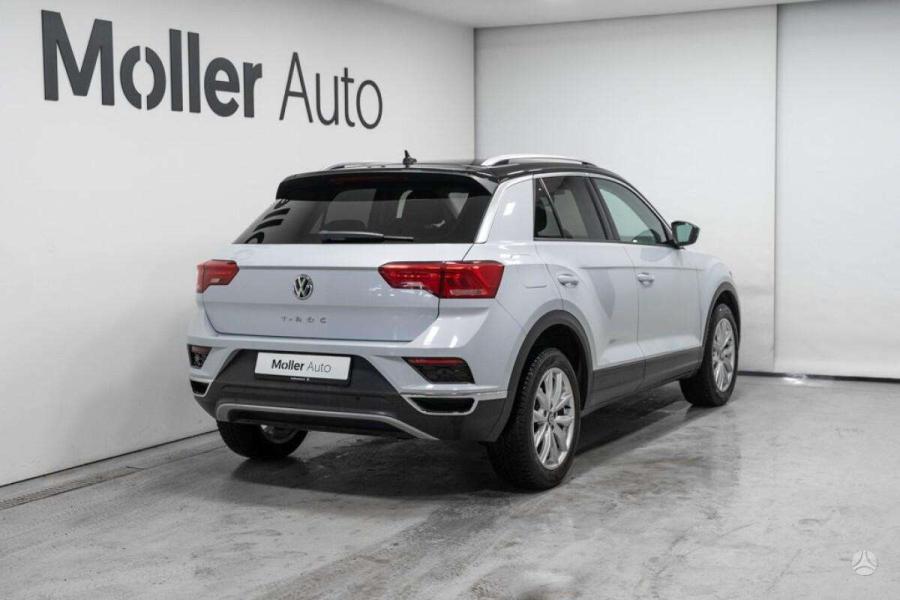 Balts Volkswagen T-Roc 2019 Viļņa, ar dzinēja tilpumu 1.50 L un nobraukumu 116 tūkst. km par 16900 €, foto 4 vietnē AUTOMOTO.COM.LV