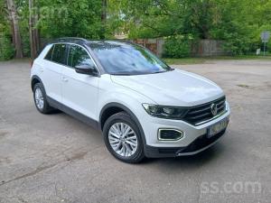 White Volkswagen T-Roc 2019 in Riga, with an engine capacity of 2.00 L and mileage of 130 thousand km for 16200 €, photo  on AUTOMOTO.COM.LV