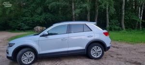 Balts Volkswagen T-Roc 2019 Pasvalys, ar dzinēja tilpumu 2.00 L un nobraukumu 80 tūkst. km par 15999 €, foto 3 vietnē AUTOMOTO.COM.LV